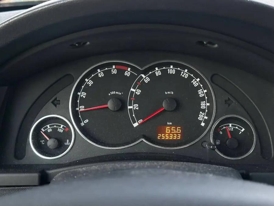 Blue Opel Meriva 2008 in Jelgava, with an engine capacity of 1.70 L and mileage of 255 thousand km for 1600 €, photo 22 on AUTOMOTO.COM.LV