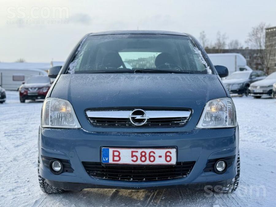 Blue Opel Meriva 2009 in Rezekne, with an engine capacity of 1.40 L and mileage of 240 thousand km for 1590 €, photo 1 on AUTOMOTO.COM.LV