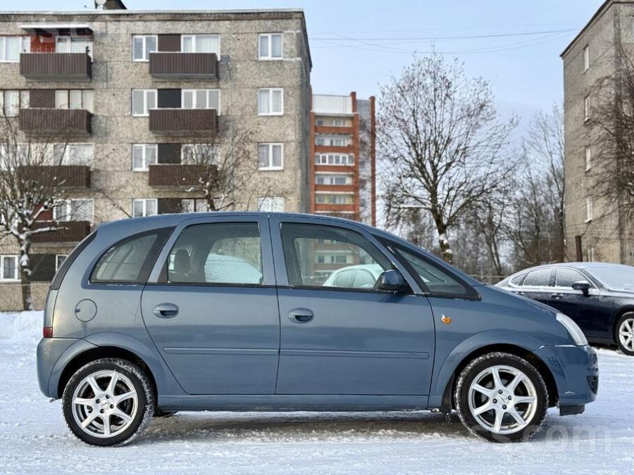 Blue Opel Meriva 2009 in Rezekne, with an engine capacity of 1.40 L and mileage of 240 thousand km for 1590 €, photo 6 on AUTOMOTO.COM.LV