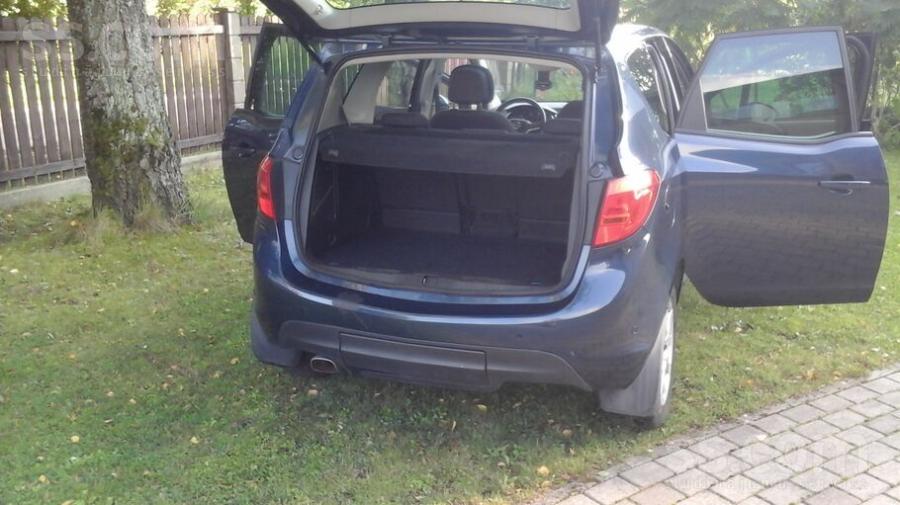 Zils Opel Meriva 2010 Ogre, ar dzinēja tilpumu 1.70 L un nobraukumu 228 tūkst. km par 3650 €, foto 24 vietnē AUTOMOTO.COM.LV