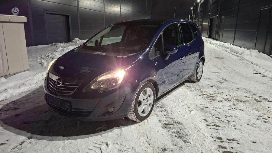 Zils Opel Meriva 2011 Kauņa, ar dzinēja tilpumu 1.69 L un nobraukumu 210 tūkst. km par 3200 €, foto 2 vietnē AUTOMOTO.COM.LV
