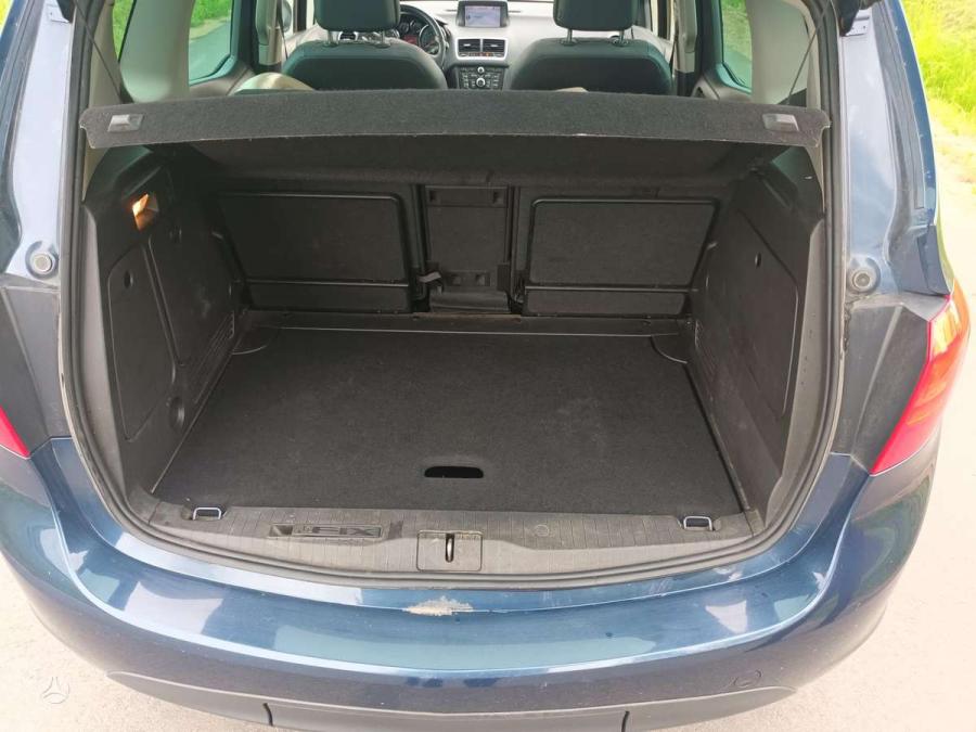 Zils Opel Meriva 2011 Tauragė, ar dzinēja tilpumu 1.69 L un nobraukumu 202 tūkst. km par 3400 €, foto 19 vietnē AUTOMOTO.COM.LV