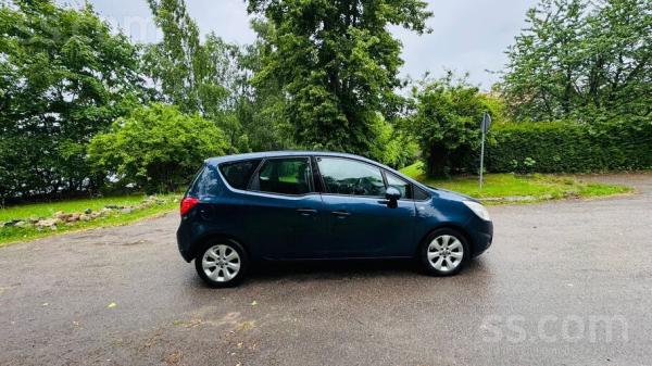 Blue Opel Meriva 2011 in Riga, with an engine capacity of 1.70 L and mileage of 159 thousand km for 3990 €, photo 1 on AUTOMOTO.COM.LV