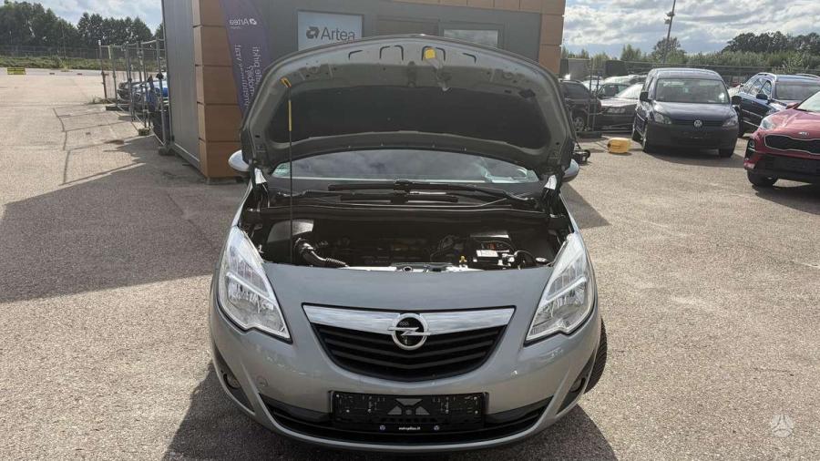 Zils Opel Meriva 2011 Marijampole, ar dzinēja tilpumu 1.40 L un nobraukumu 88 tūkst. km par 4200 €, foto 9 vietnē AUTOMOTO.COM.LV