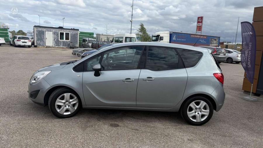 Zils Opel Meriva 2011 Marijampole, ar dzinēja tilpumu 1.40 L un nobraukumu 88 tūkst. km par 4200 €, foto 11 vietnē AUTOMOTO.COM.LV