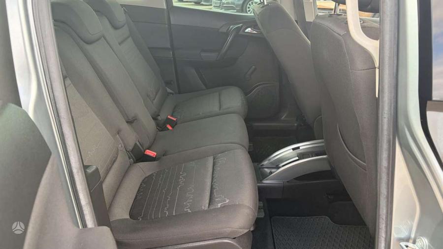 Zils Opel Meriva 2011 Marijampole, ar dzinēja tilpumu 1.40 L un nobraukumu 88 tūkst. km par 4200 €, foto 23 vietnē AUTOMOTO.COM.LV
