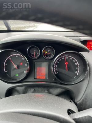 Zils Opel Meriva 2012 Rīga, ar dzinēja tilpumu 1.70 L un nobraukumu 397 tūkst. km par 2700 €, foto 6 vietnē AUTOMOTO.COM.LV