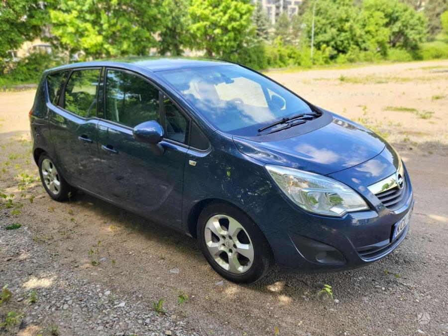 Zils Opel Meriva 2012 Viļņa, ar dzinēja tilpumu 1.25 L un nobraukumu 266 tūkst. km par 2800 €, foto 8 vietnē AUTOMOTO.COM.LV