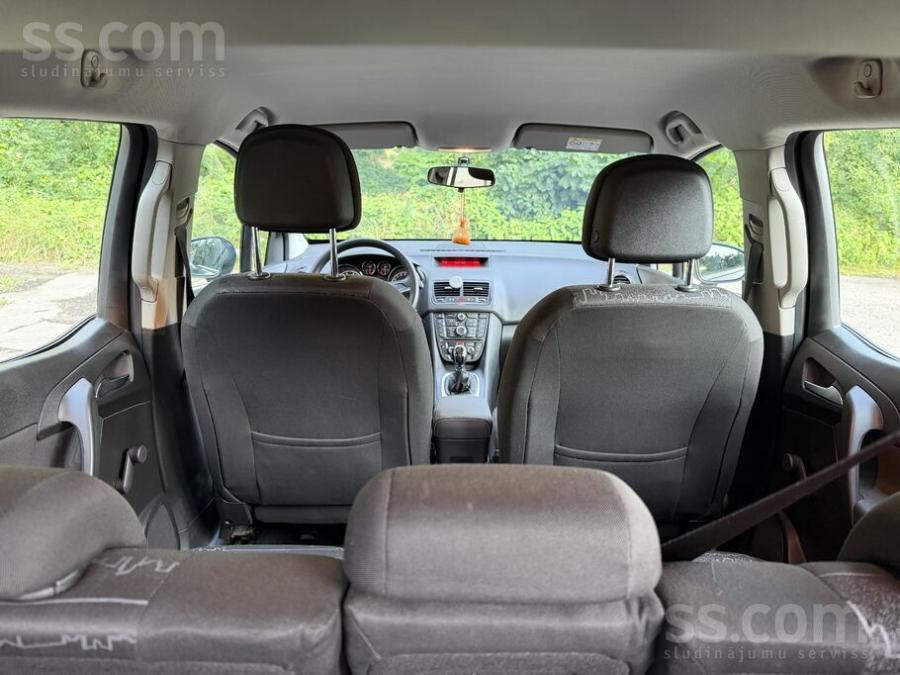Zils Opel Meriva 2016 Jūrmala, ar dzinēja tilpumu 1.60 L un nobraukumu 250 tūkst. km par 6500 €, foto 18 vietnē AUTOMOTO.COM.LV