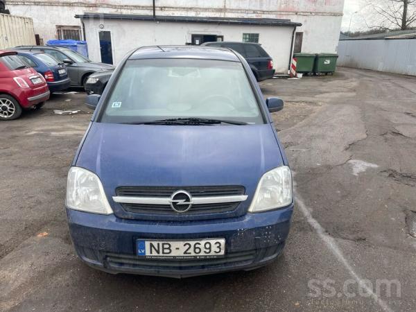 Blue Opel Meriva 2003 in Ogre, with an engine capacity of 1.60 L and mileage of 130 thousand km for 1100 €, photo 2 on AUTOMOTO.COM.LV