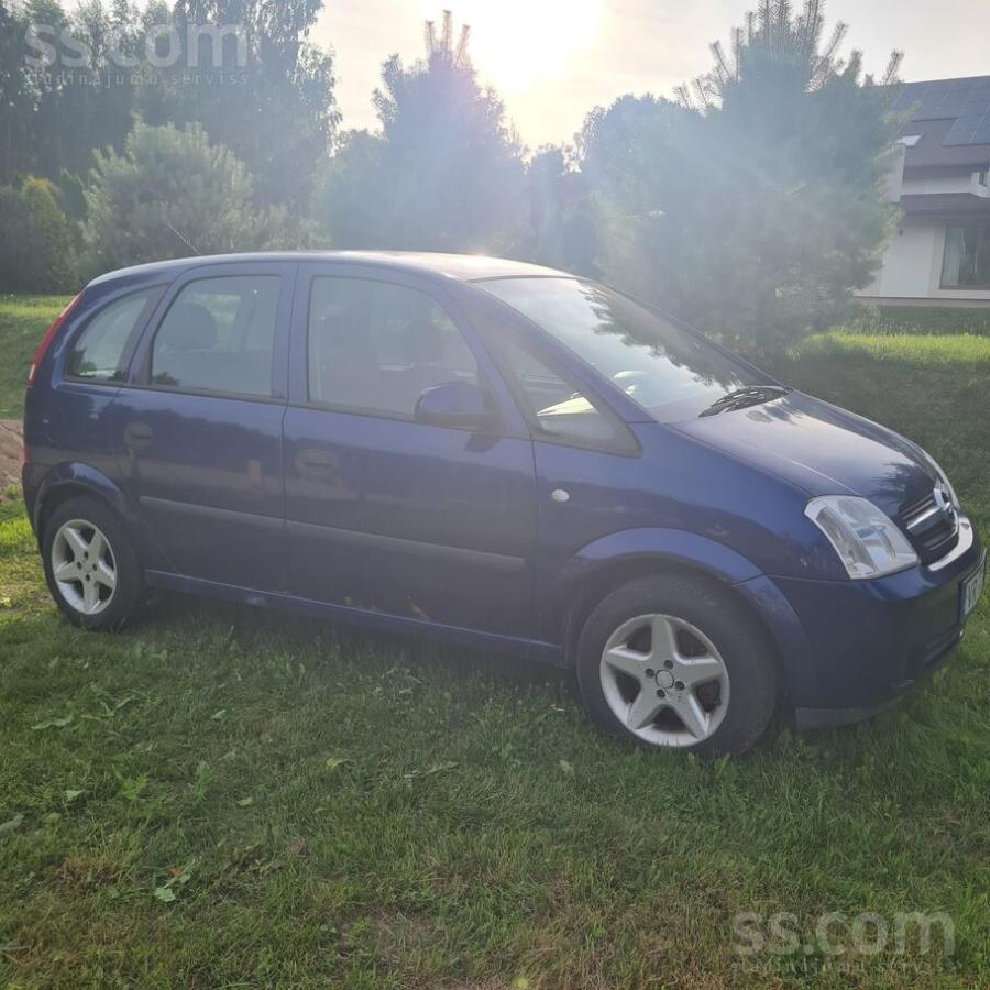 Blue Opel Meriva 2004 in Ogre, with an engine capacity of 1.60 L and mileage of 260 thousand km for 300 €, photo 3 on AUTOMOTO.COM.LV