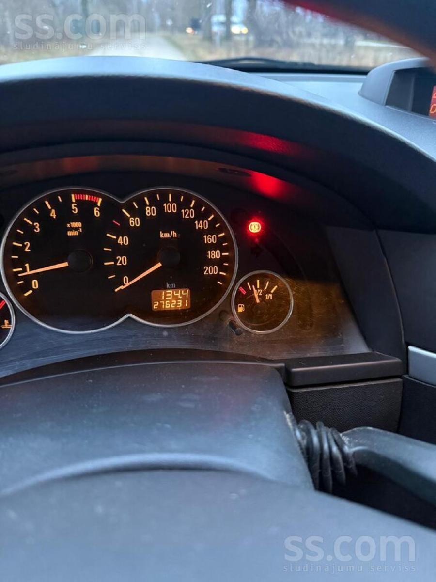 Zils Opel Meriva 2004 Rīga, ar dzinēja tilpumu 1.70 L un nobraukumu 276 tūkst. km par 750 €, foto 8 vietnē AUTOMOTO.COM.LV