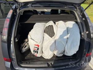 Zils Opel Meriva 2009 Rīga, ar dzinēja tilpumu 1.70 L un nobraukumu 311 tūkst. km par 1450 €, foto 8 vietnē AUTOMOTO.COM.LV