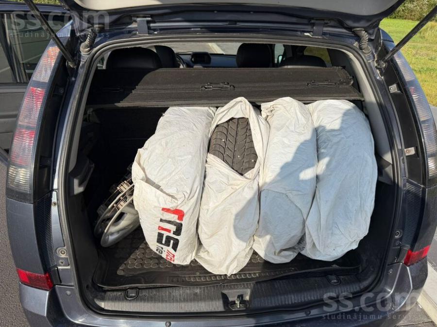 Zils Opel Meriva 2009 Rīga, ar dzinēja tilpumu 1.70 L un nobraukumu 311 tūkst. km par 1450 €, foto 8 vietnē AUTOMOTO.COM.LV