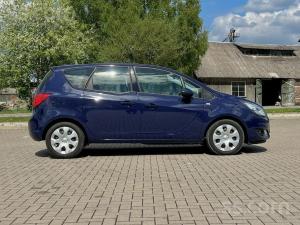 Blue Opel Meriva 2015 in Valmiera, with an engine capacity of 1.60 L and mileage of 181 thousand km for 5000 €, photo 5 on AUTOMOTO.COM.LV