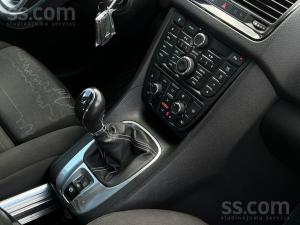 Blue Opel Meriva 2015 in Valmiera, with an engine capacity of 1.60 L and mileage of 181 thousand km for 5000 €, photo 9 on AUTOMOTO.COM.LV