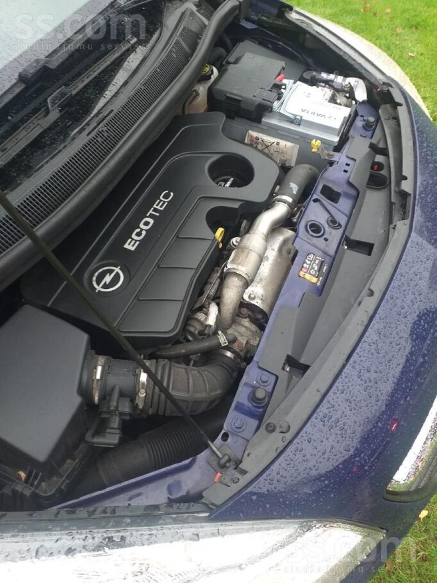 Blue Opel Meriva 2015 in Valmiera, with an engine capacity of 1.60 L and mileage of 181 thousand km for 5000 €, photo 16 on AUTOMOTO.COM.LV