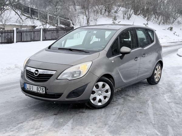 Brown Opel Meriva 2010 in Vilnius, with an engine capacity of 1.40 L and mileage of 220 thousand km for 2300 €, photo 1 on AUTOMOTO.COM.LV