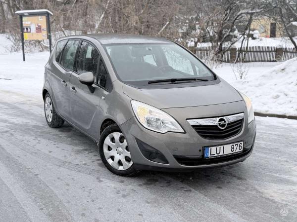 Brown Opel Meriva 2010 in Vilnius, with an engine capacity of 1.40 L and mileage of 220 thousand km for 2300 €, photo 2 on AUTOMOTO.COM.LV