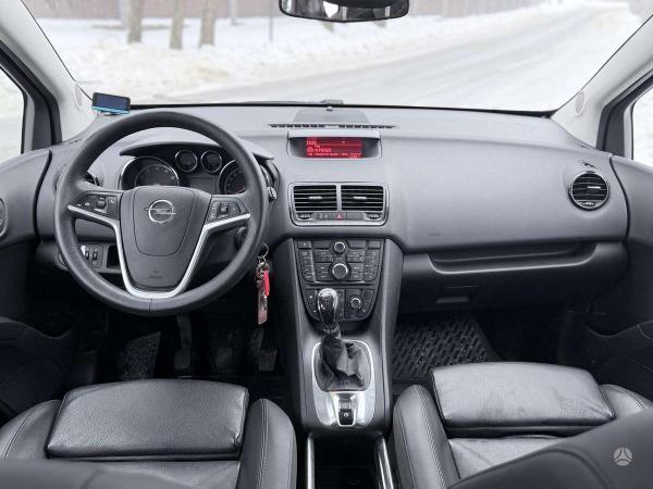 Brown Opel Meriva 2010 in Vilnius, with an engine capacity of 1.40 L and mileage of 220 thousand km for 2300 €, photo 5 on AUTOMOTO.COM.LV