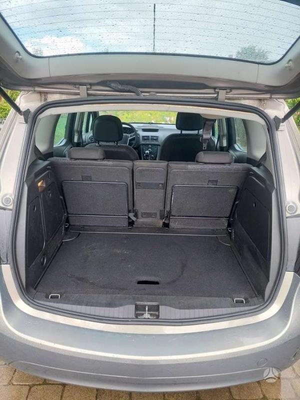 Brown Opel Meriva 2010 in Telschi, with an engine capacity of 1.40 L and mileage of 194 thousand km for 2650 €, photo 9 on AUTOMOTO.COM.LV