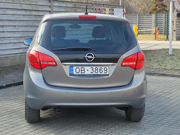 Brown Opel Meriva 2011 in Riga, with an engine capacity of 1.30 L and mileage of 212 thousand km for 4290 €, photo 3 on AUTOMOTO.COM.LV