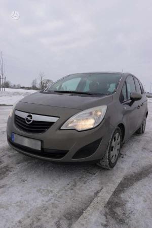 Brown Opel Meriva 2012 in Siauliai, with an engine capacity of 1.39 L and mileage of 155 thousand km for 4300 €, photo 7 on AUTOMOTO.COM.LV