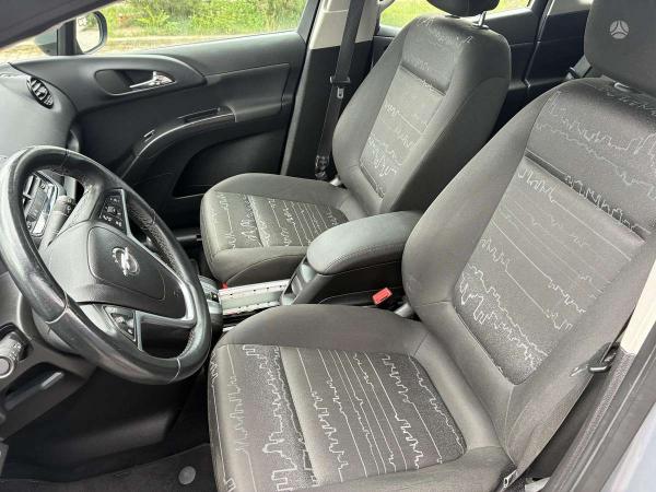 Brown Opel Meriva 2012 in Siauliai, with an engine capacity of 1.25 L and mileage of 236 thousand km for 2650 €, photo 10 on AUTOMOTO.COM.LV
