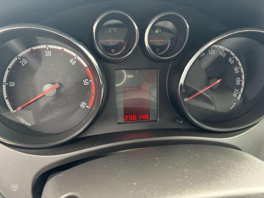 Brūns Opel Meriva 2012 Šauļi, ar dzinēja tilpumu 1.25 L un nobraukumu 236 tūkst. km par 2650 €, foto 18 vietnē AUTOMOTO.COM.LV