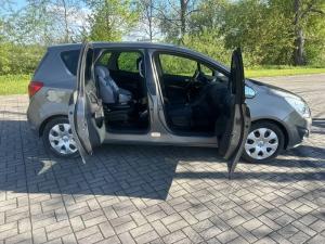 Brown Opel Meriva 2012 in Grobiņa, with an engine capacity of 1.70 L and mileage of 260 thousand km for 3400 €, photo 6 on AUTOMOTO.COM.LV