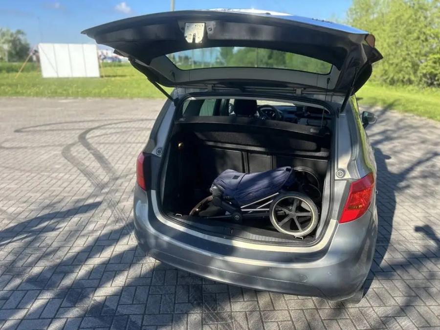 Brown Opel Meriva 2012 in Grobiņa, with an engine capacity of 1.70 L and mileage of 260 thousand km for 3400 €, photo 11 on AUTOMOTO.COM.LV
