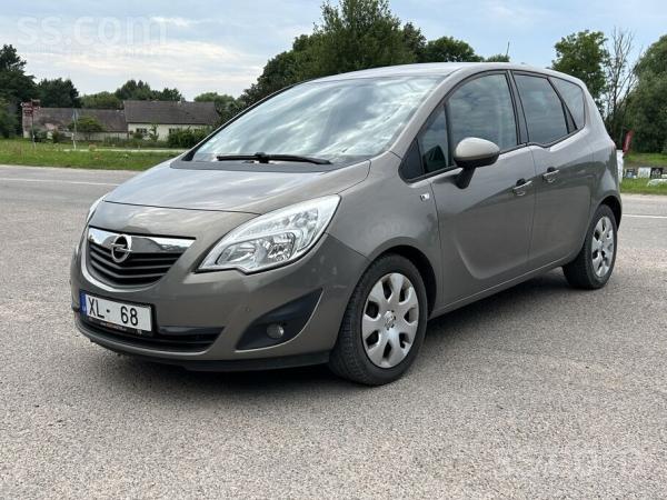Brown Opel Meriva 2012 in Liepaja, with an engine capacity of 1.70 L and mileage of 260 thousand km for 3400 €, photo 1 on AUTOMOTO.COM.LV