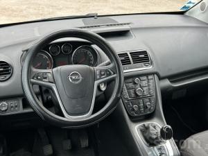 Brown Opel Meriva 2012 in Liepaja, with an engine capacity of 1.70 L and mileage of 260 thousand km for 3400 €, photo 7 on AUTOMOTO.COM.LV
