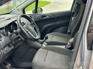 Brown Opel Meriva 2012 in Liepaja, with an engine capacity of 1.70 L and mileage of 260 thousand km for 3400 €, photo 9 on AUTOMOTO.COM.LV