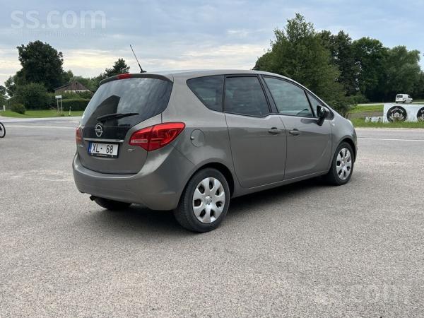 Brūns Opel Meriva 2012 Liepāja, ar dzinēja tilpumu 1.70 L un nobraukumu 260 tūkst. km par 3400 €, foto 8 vietnē AUTOMOTO.COM.LV