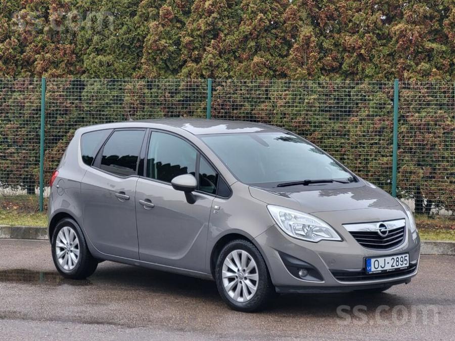 Brown Opel Meriva 2013 in Jelgava, with an engine capacity of 1.40 L and mileage of 208 thousand km for 5390 €, photo 3 on AUTOMOTO.COM.LV