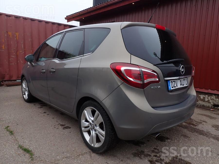 Brown Opel Meriva 2014 in Liepaja, with an engine capacity of 1.60 L and mileage of 251 thousand km for 5450 €, photo 2 on AUTOMOTO.COM.LV