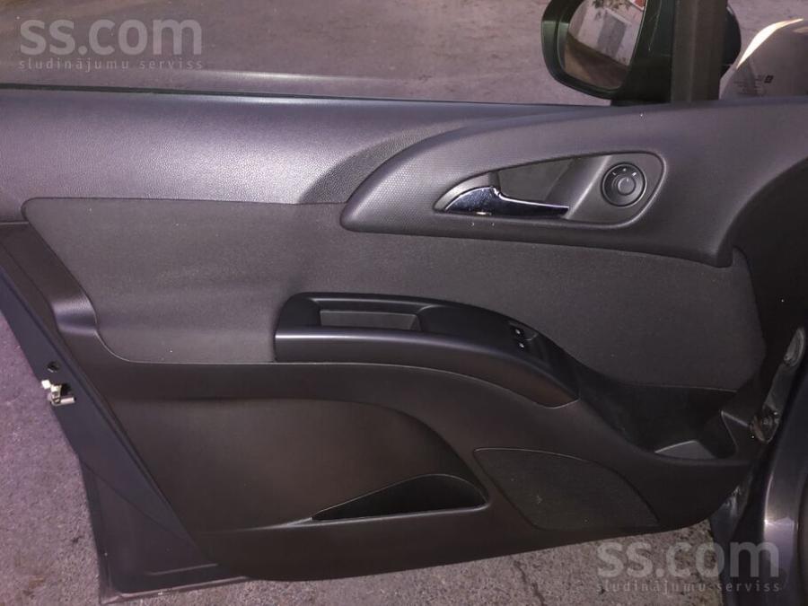 Brown Opel Meriva 2014 in Ogre, with an engine capacity of 1.60 L and mileage of 0 thousand km for 5350 €, photo 12 on AUTOMOTO.COM.LV