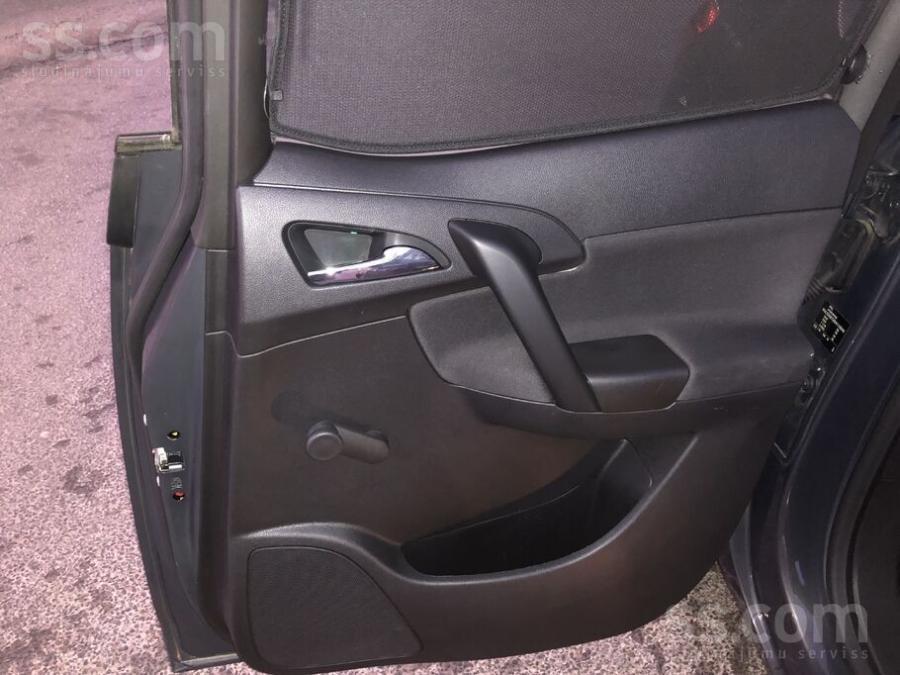 Brown Opel Meriva 2014 in Ogre, with an engine capacity of 1.60 L and mileage of 0 thousand km for 5350 €, photo 19 on AUTOMOTO.COM.LV