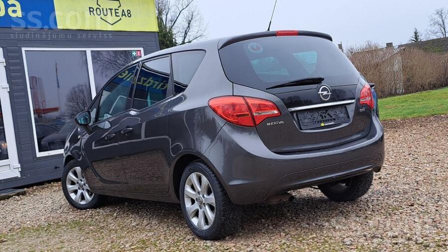 Brown Opel Meriva 2010 in Jelgava, with an engine capacity of 1.30 L and mileage of 198 thousand km for 3790 €, photo 4 on AUTOMOTO.COM.LV