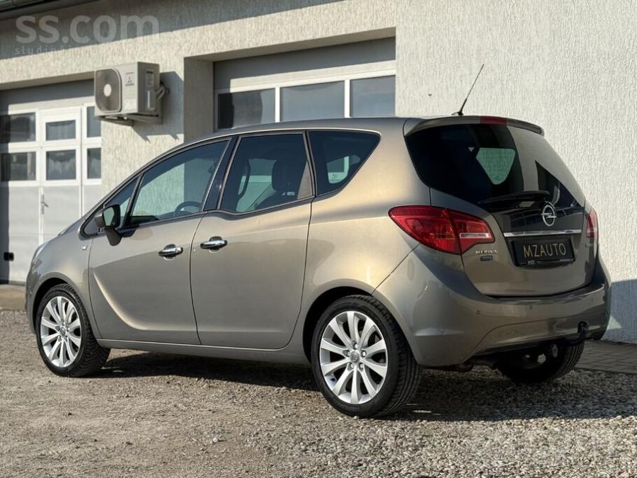 Brown Opel Meriva 2010 in Tukums, with an engine capacity of 1.40 L and mileage of 228 thousand km for 4000 €, photo 6 on AUTOMOTO.COM.LV