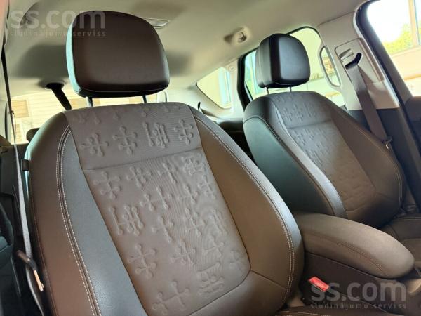 Brown Opel Meriva 2010 in Tukums, with an engine capacity of 1.40 L and mileage of 228 thousand km for 4000 €, photo 7 on AUTOMOTO.COM.LV
