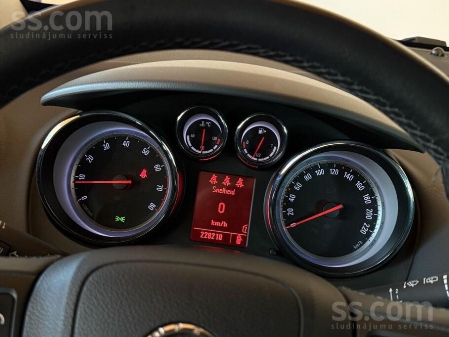 Brown Opel Meriva 2010 in Tukums, with an engine capacity of 1.40 L and mileage of 228 thousand km for 4000 €, photo 12 on AUTOMOTO.COM.LV