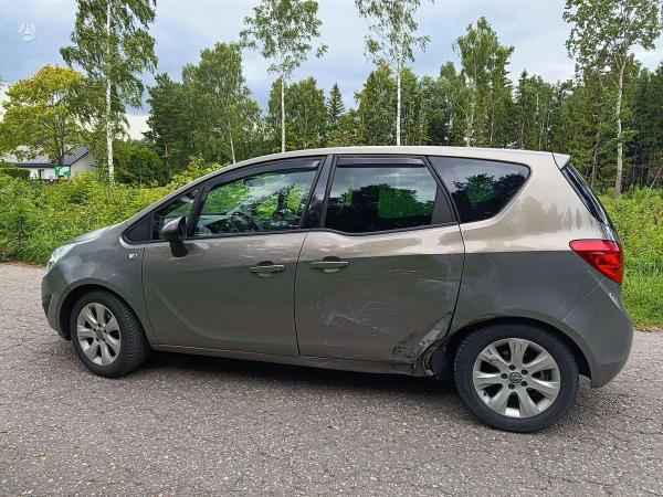 Brūns Opel Meriva 2010 Panevēža, ar dzinēja tilpumu 1.36 L un nobraukumu 258 tūkst. km par 1700 €, foto 6 vietnē AUTOMOTO.COM.LV