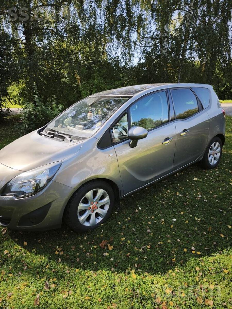 Brown Opel Meriva 2010 in Saldus, with an engine capacity of 1.70 L and mileage of 240 thousand km for 3200 €, photo 1 on AUTOMOTO.COM.LV