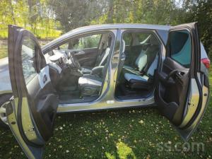 Brown Opel Meriva 2010 in Saldus, with an engine capacity of 1.70 L and mileage of 240 thousand km for 3200 €, photo 7 on AUTOMOTO.COM.LV