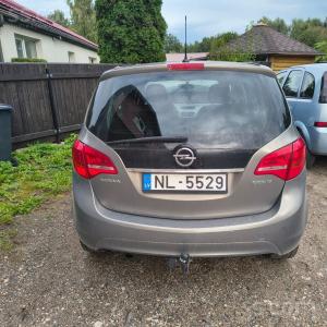 Brown Opel Meriva 2010 in Riga, with an engine capacity of 1.30 L and mileage of 220 thousand km for 1600 €, photo 5 on AUTOMOTO.COM.LV