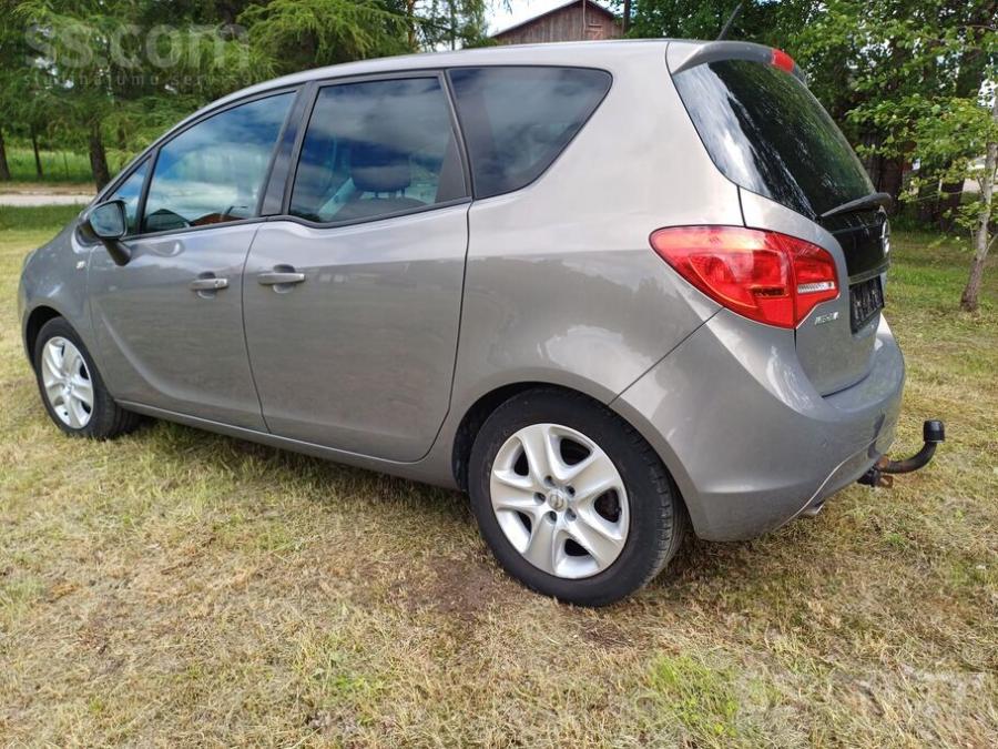 Brown Opel Meriva 2011 in Kuldiga, with an engine capacity of 1.70 L and mileage of 232 thousand km for 4750 €, photo 4 on AUTOMOTO.COM.LV