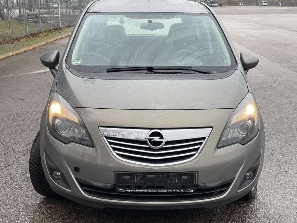 Brown Opel Meriva 2011 in Marijampole, with an engine capacity of 1.69 L and mileage of 260 thousand km for 3750 €, photo 11 on AUTOMOTO.COM.LV