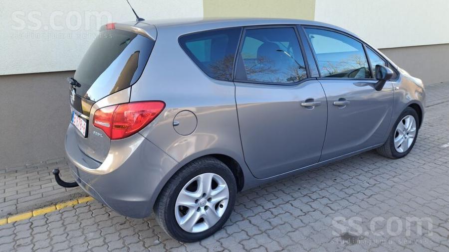 Brown Opel Meriva 2011 in Ogre, with an engine capacity of 1.40 L and mileage of 116 thousand km for 4850 €, photo 5 on AUTOMOTO.COM.LV